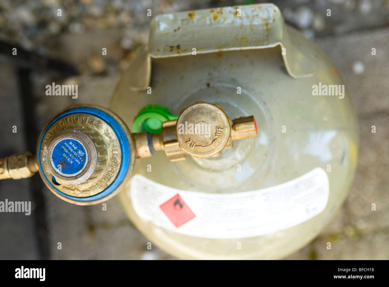 Cylinder photos hi-res stock photography and images - Alamy