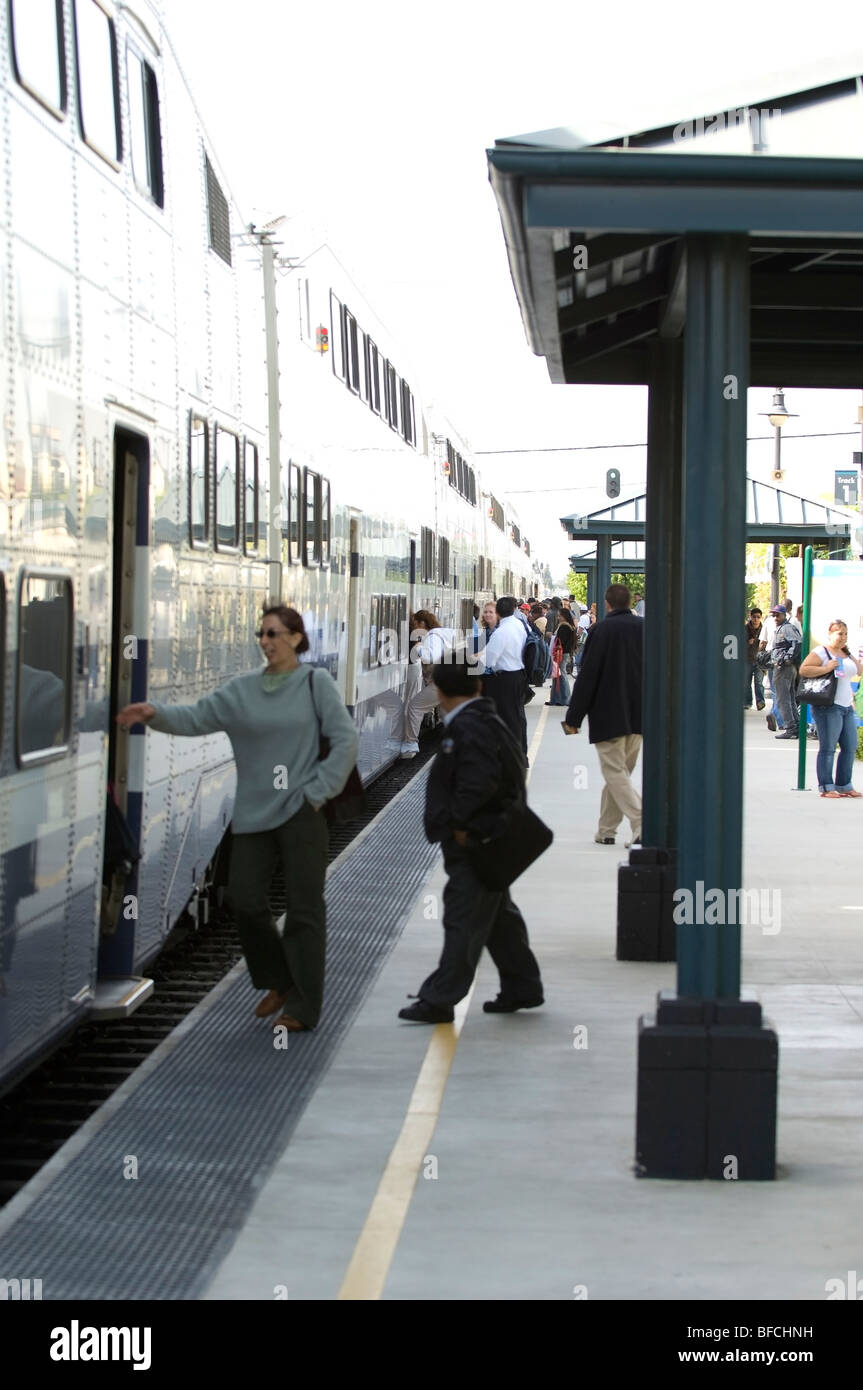 Amtrak train boarding hi-res stock photography and images - Alamy