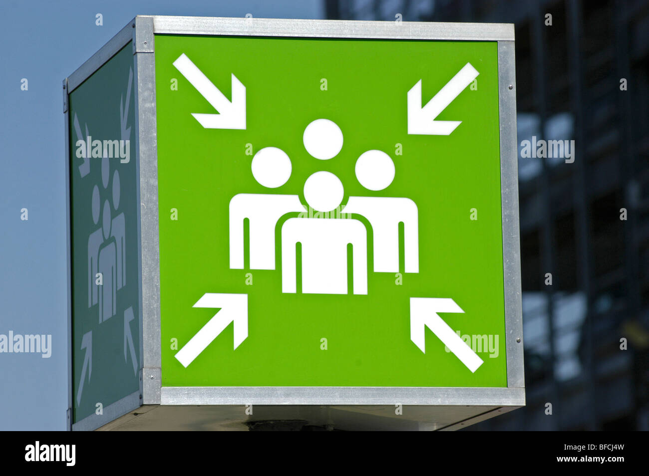 Meetings point hi-res stock photography and images - Alamy