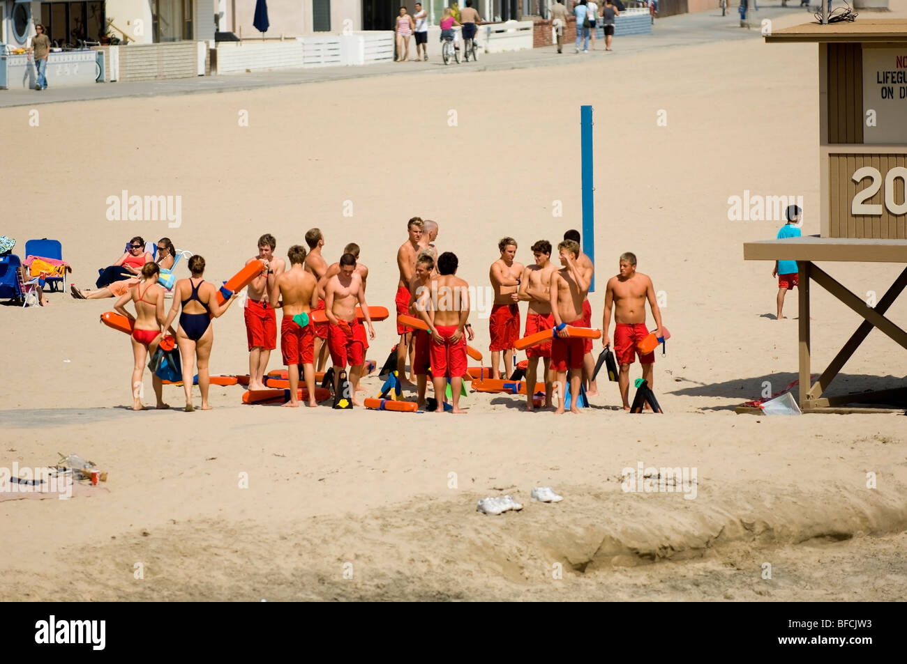 lifeguard training group Stock Photo - Alamy