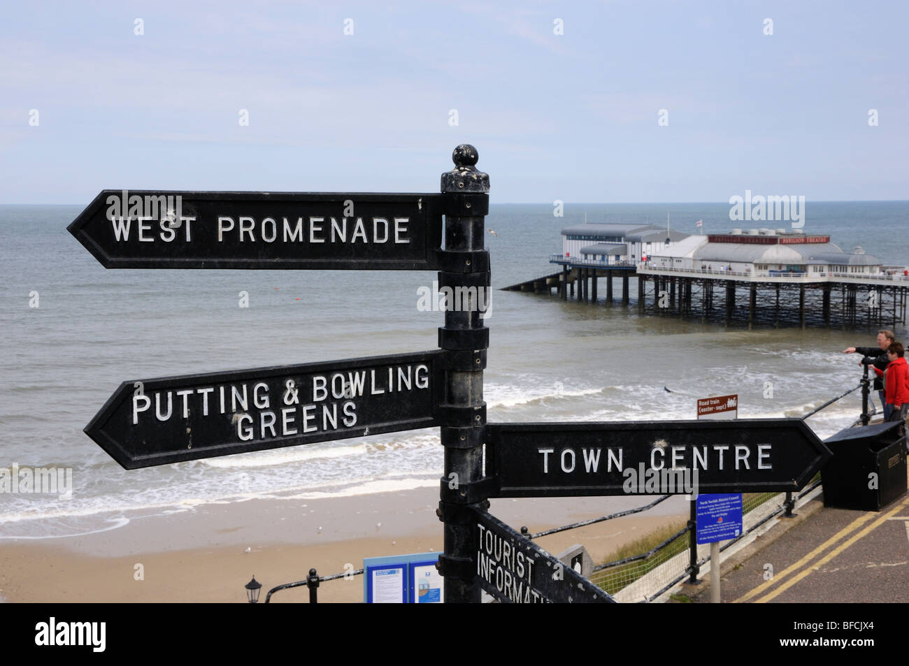 Coast beach signpost beaches hi-res stock photography and images - Alamy