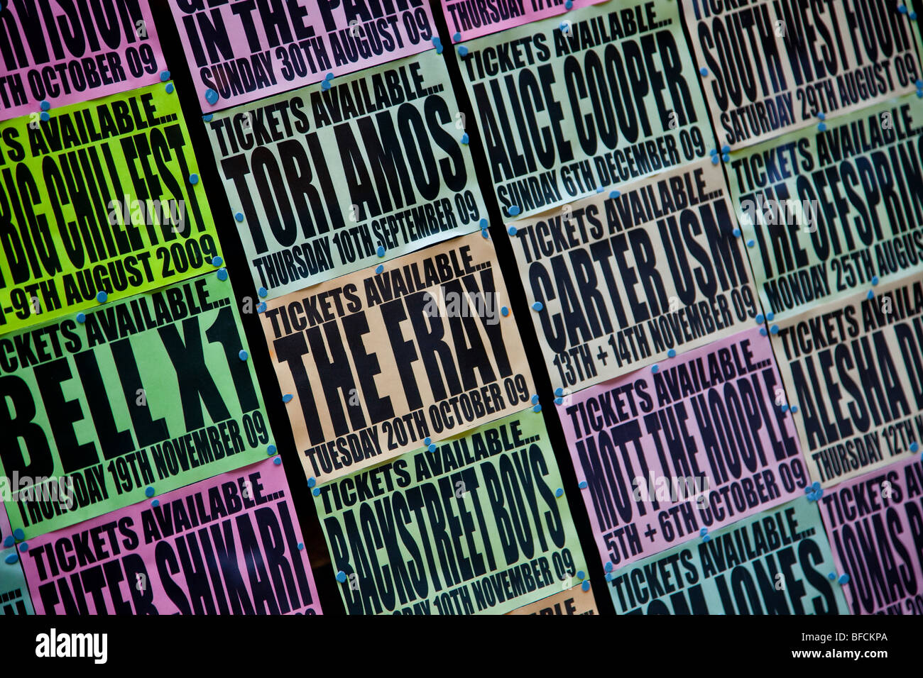 London shows hi-res stock photography and images - Alamy