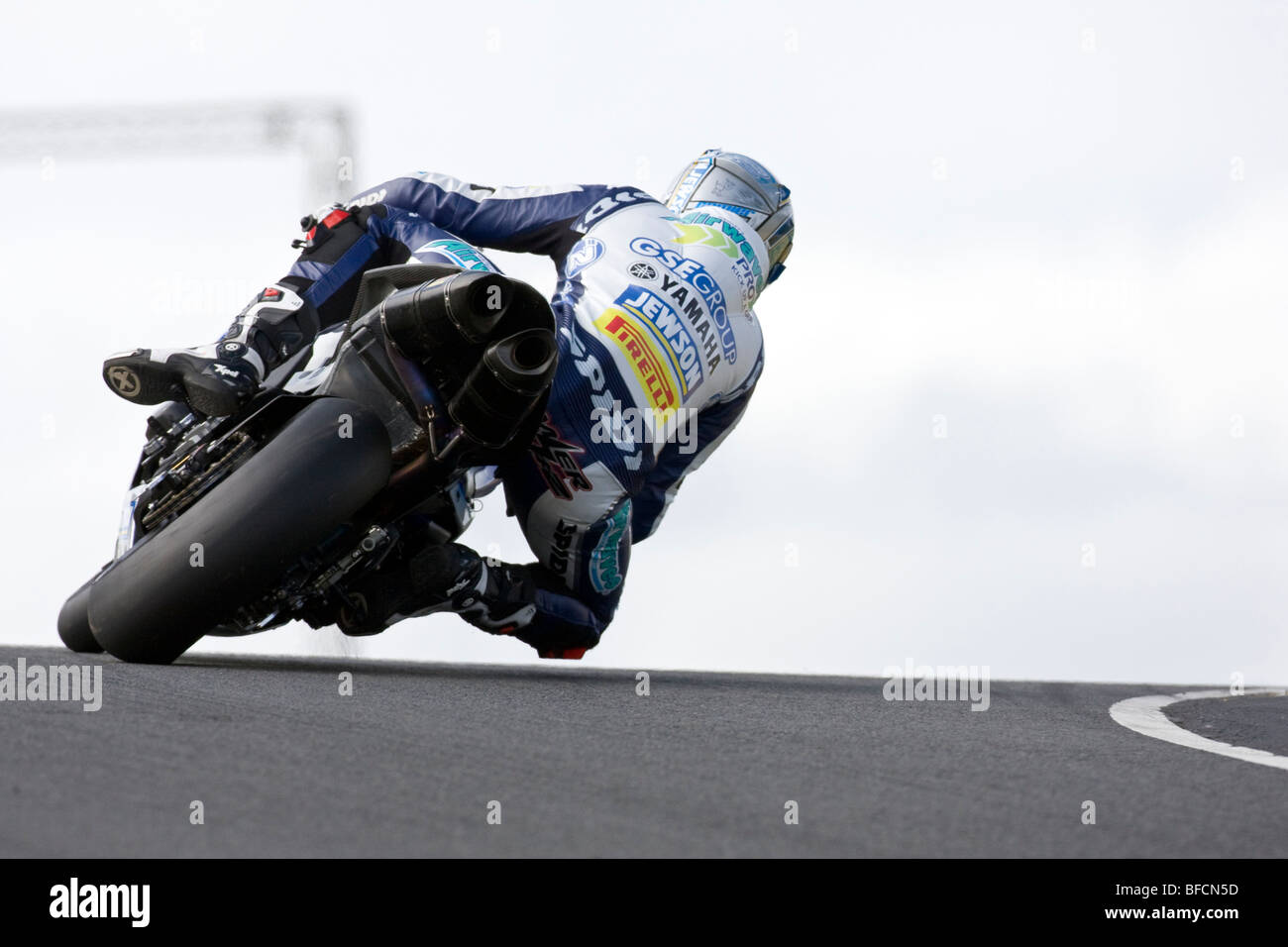Leon Camier - Team Airwaves Yamaha YZF-R1 - British Superbike ...