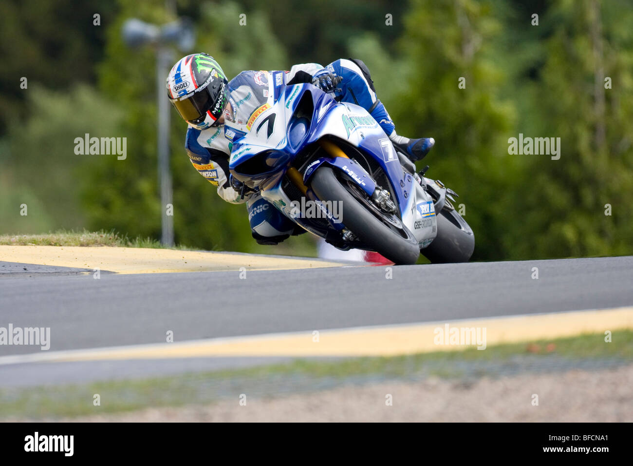 James Ellison - Team Airwaves Yamaha YZF-R1 - British Superbike ...