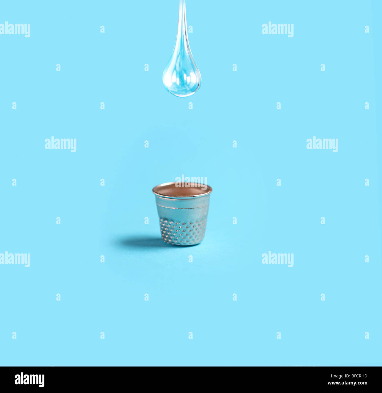 Conserve water hi-res stock photography and images - Alamy