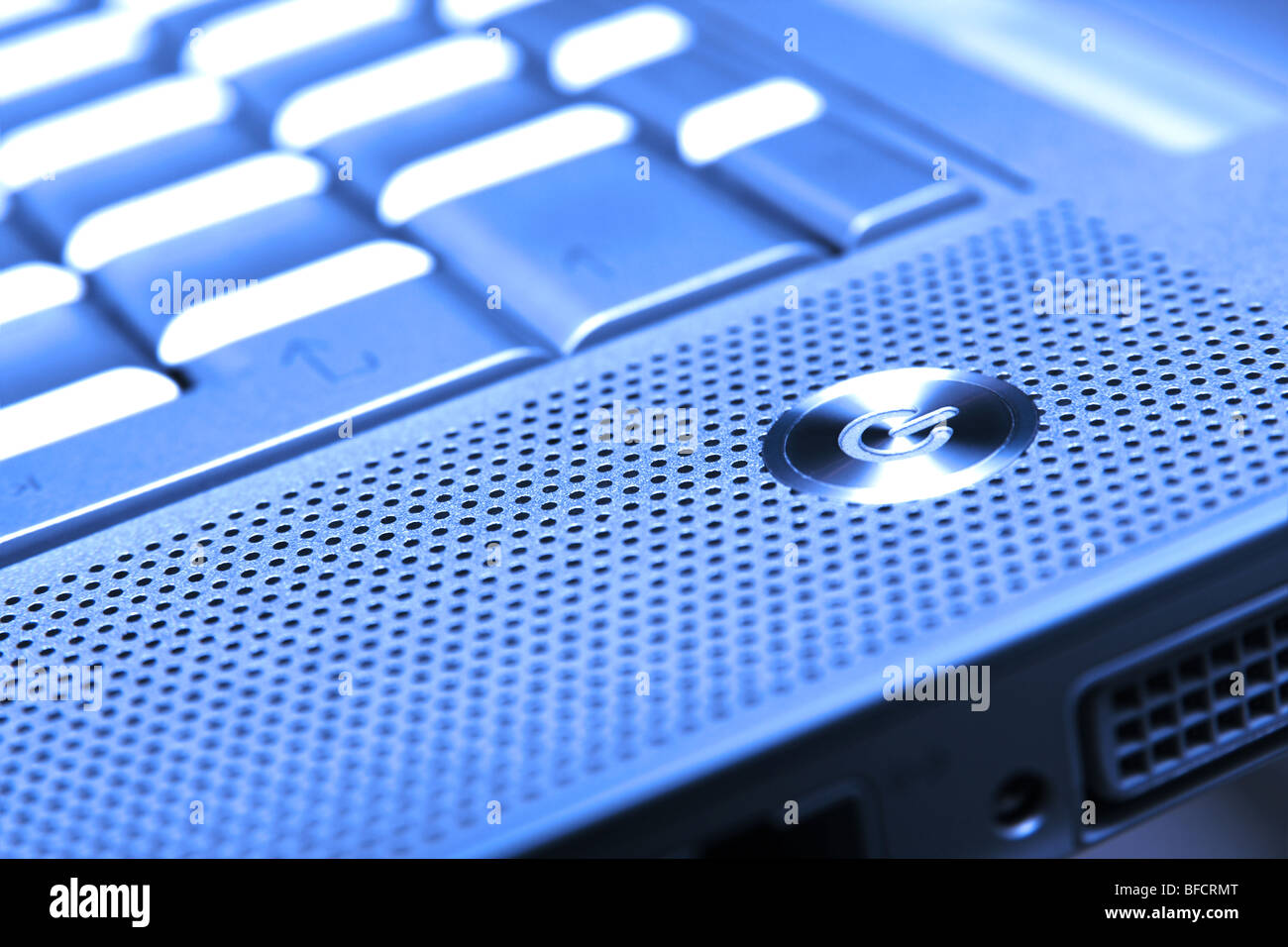 Laptop power off hi-res stock photography and images - Alamy