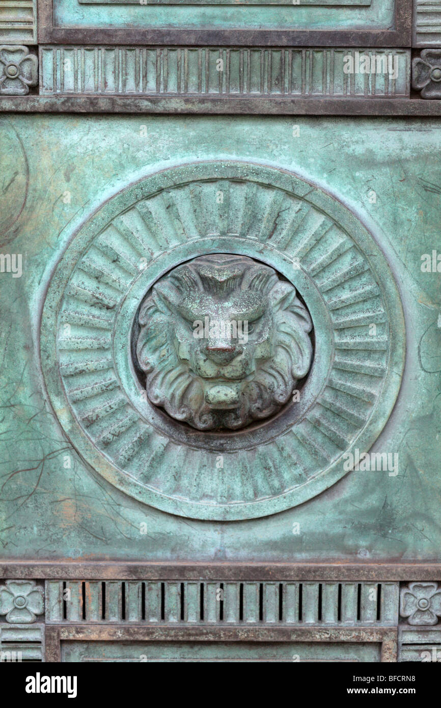 Old crypt door hi-res stock photography and images - Alamy