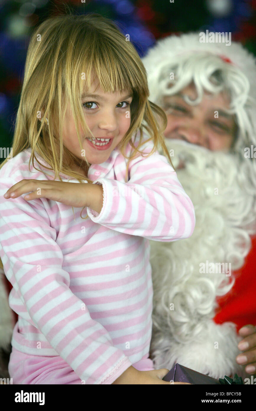 Cute blonde girl christmas dad hi-res stock photography and images - Alamy