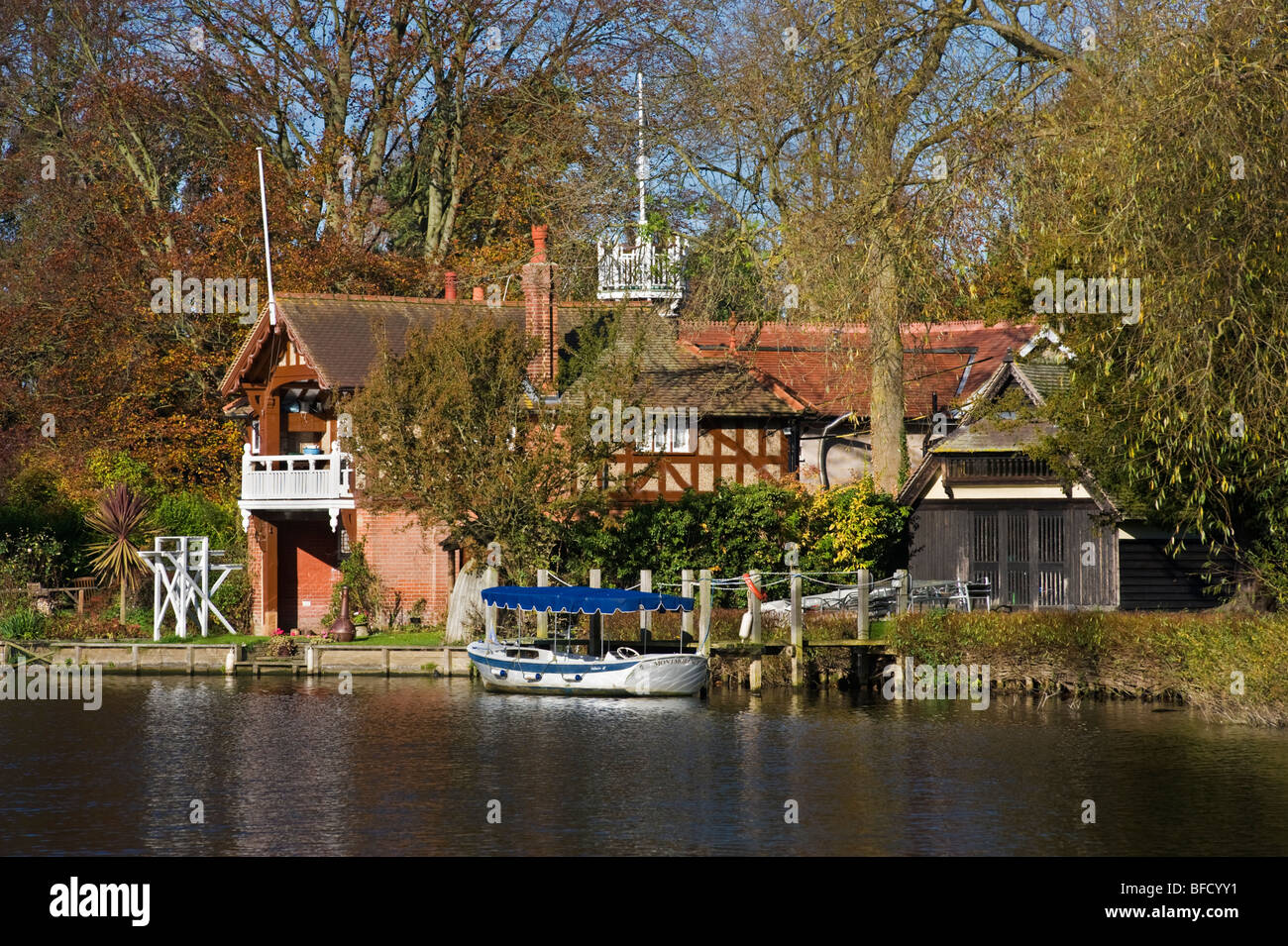 Cookham berks uk hi-res stock photography and images - Alamy