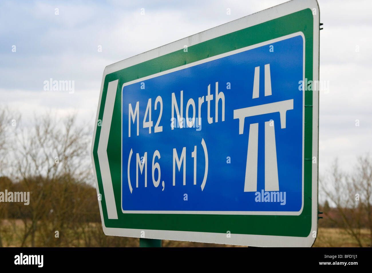 Sign for m1 motorway hi-res stock photography and images - Alamy