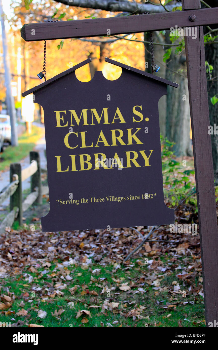Library entrance sign hi-res stock photography and images - Alamy