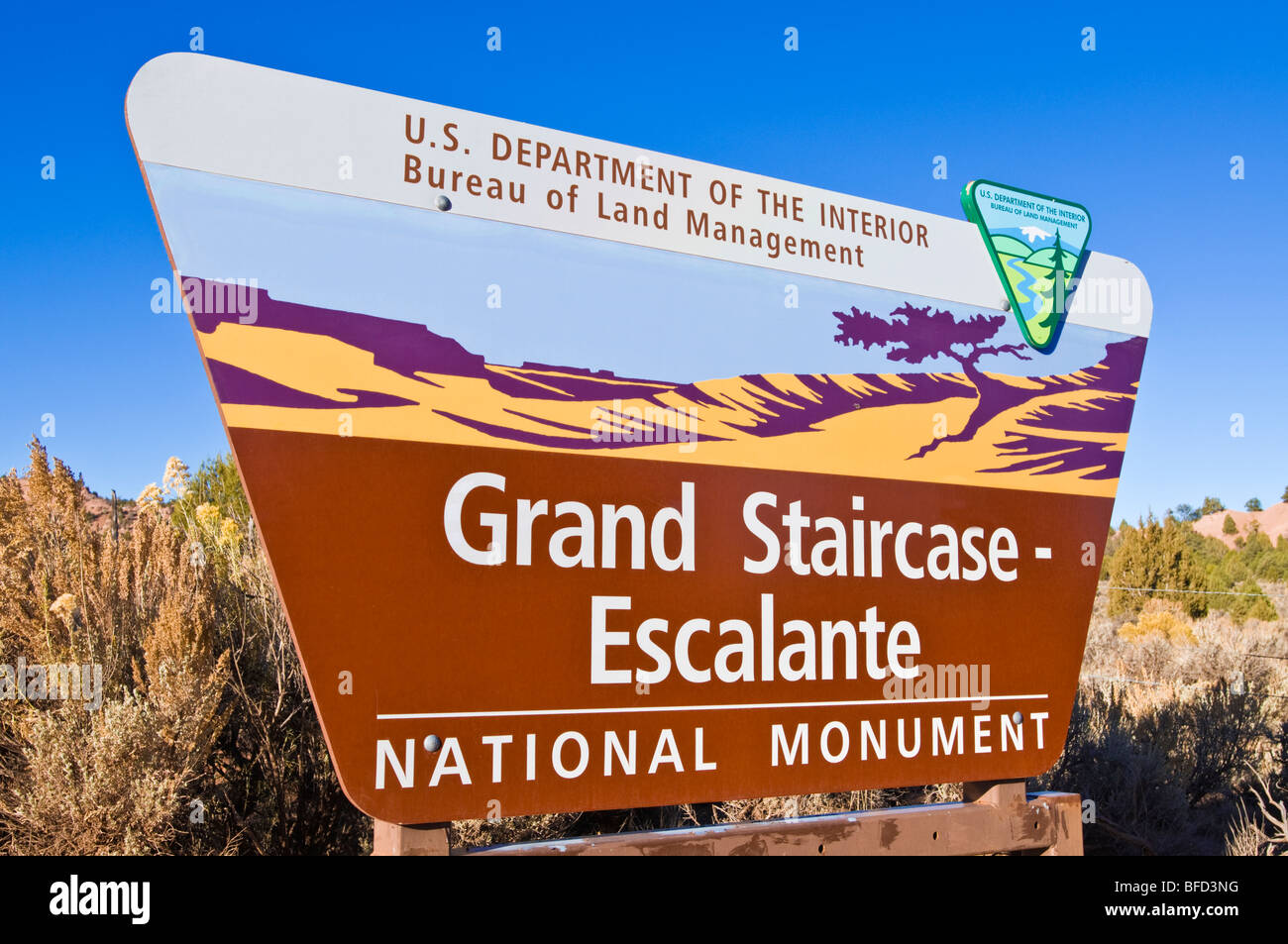 Entrance sign at Grand Staircase-Escalante National Monument, Utah ...