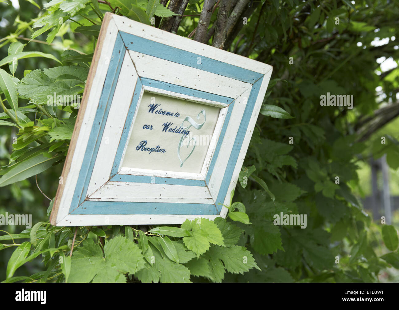 Welcoming tree hi-res stock photography and images - Alamy