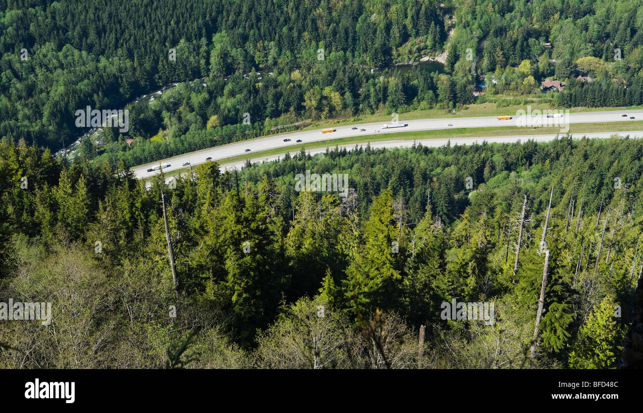 A view looking down on Interstate Highway 90 at exit 38 in Washington ...