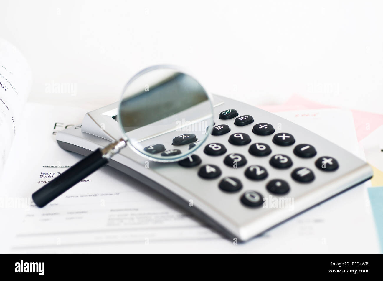 Expense control hi-res stock photography and images - Alamy