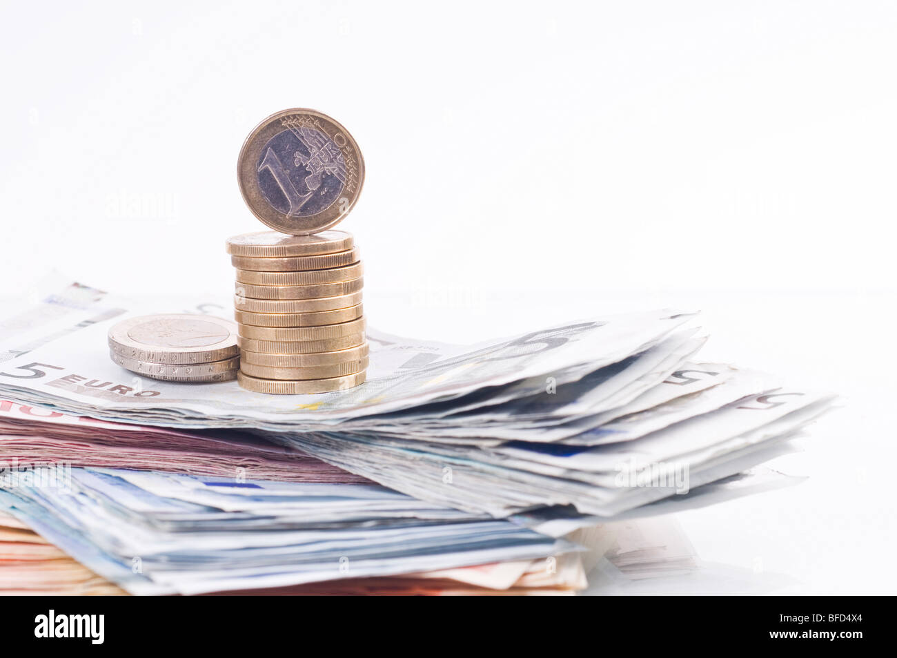Banknote piles hi-res stock photography and images - Alamy