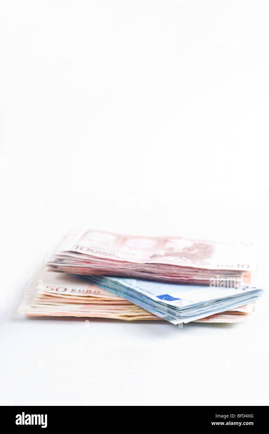 Money pile hi-res stock photography and images - Alamy