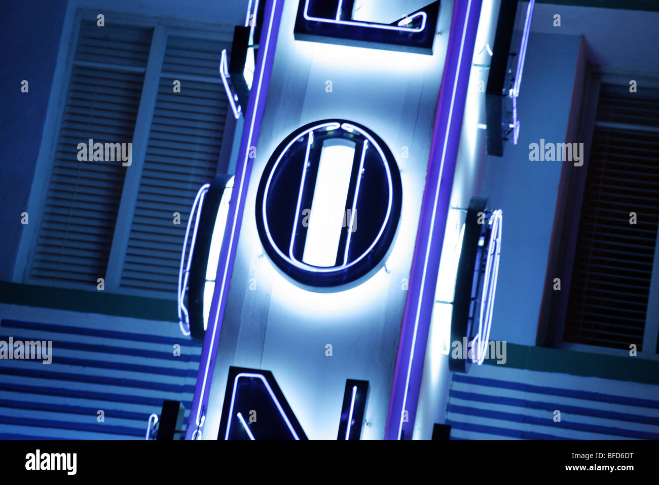 The Colony Hotel on Ocean Drive, Miami Beach, USA Stock Photo - Alamy