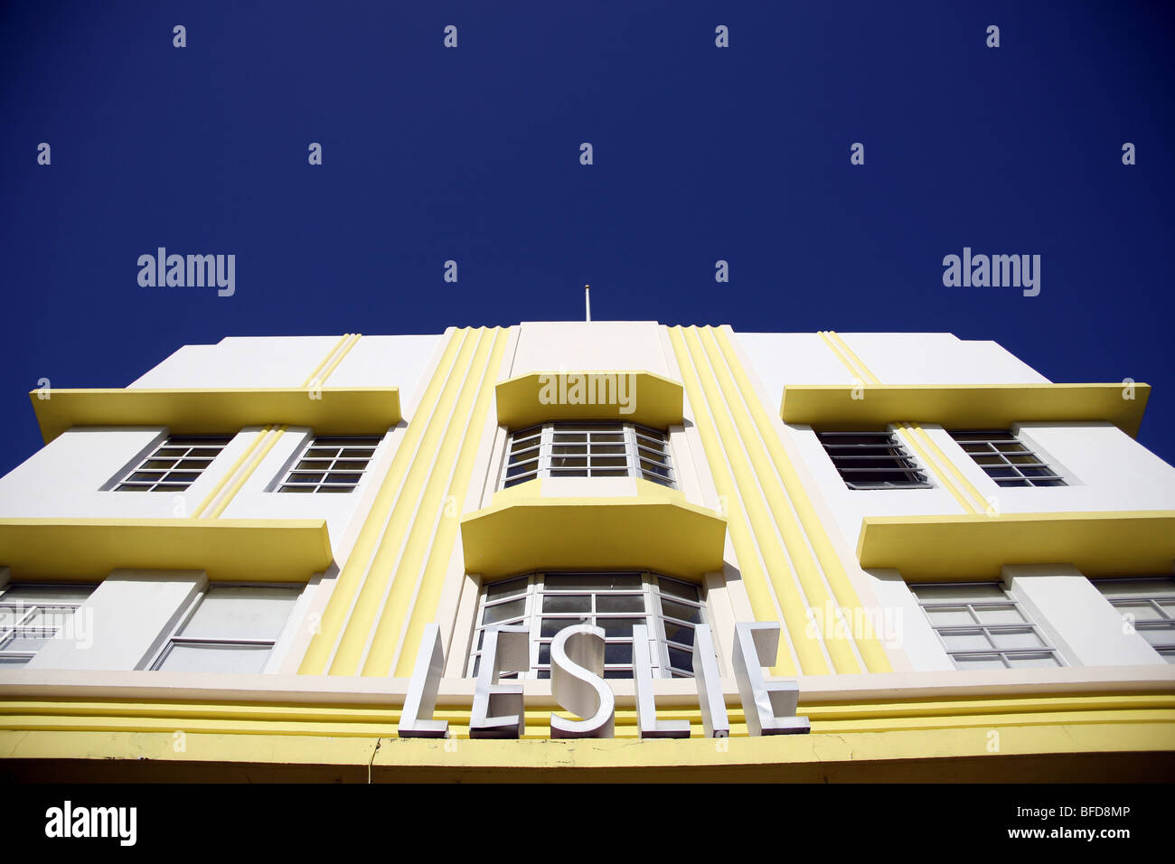 Leslie Hotel on Ocean Drive, Miami Beach Stock Photo - Alamy