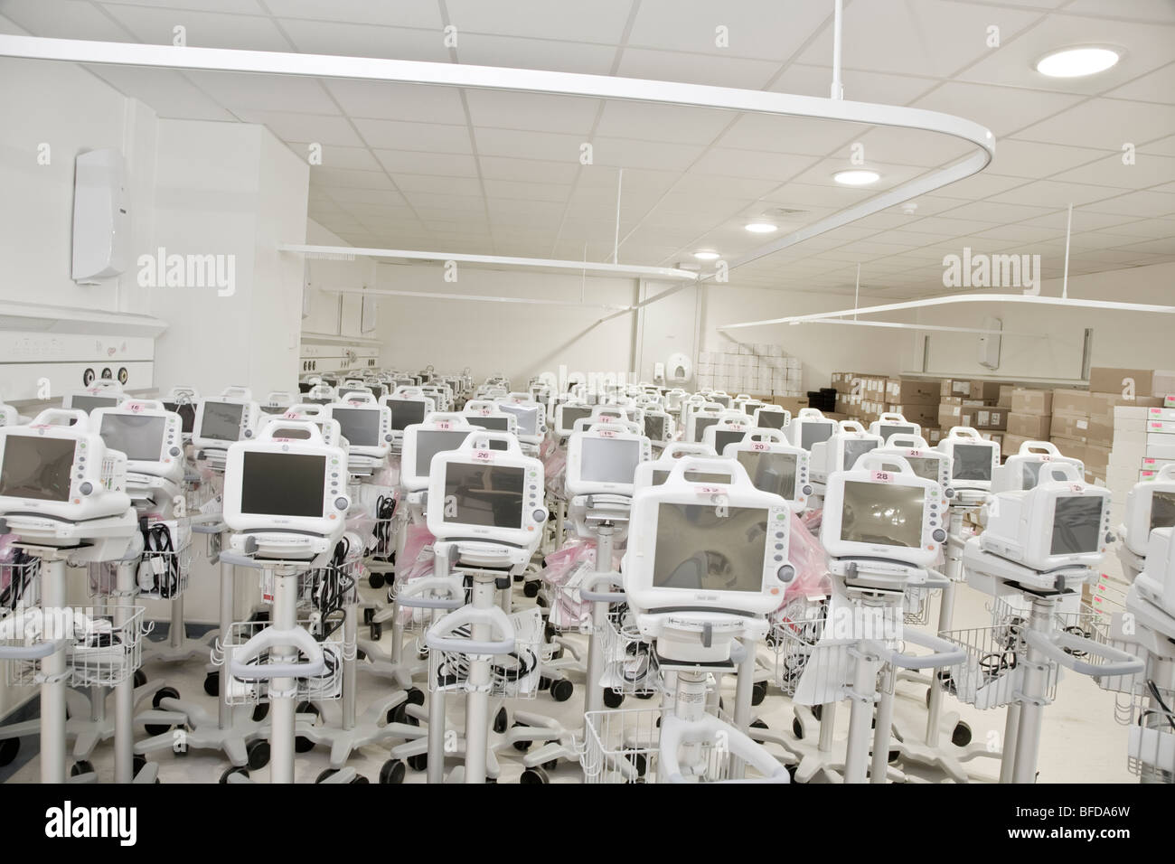 Patient monitors new hospital nhs resources Stock Photo - Alamy