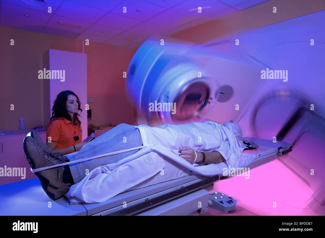 Cancer treatment using radiotherapy Stock Photo - Alamy