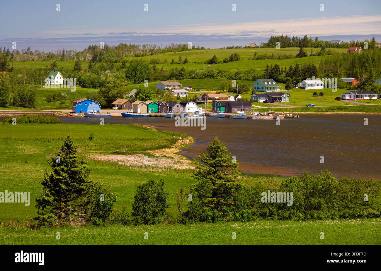 French river village hi-res stock photography and images - Alamy