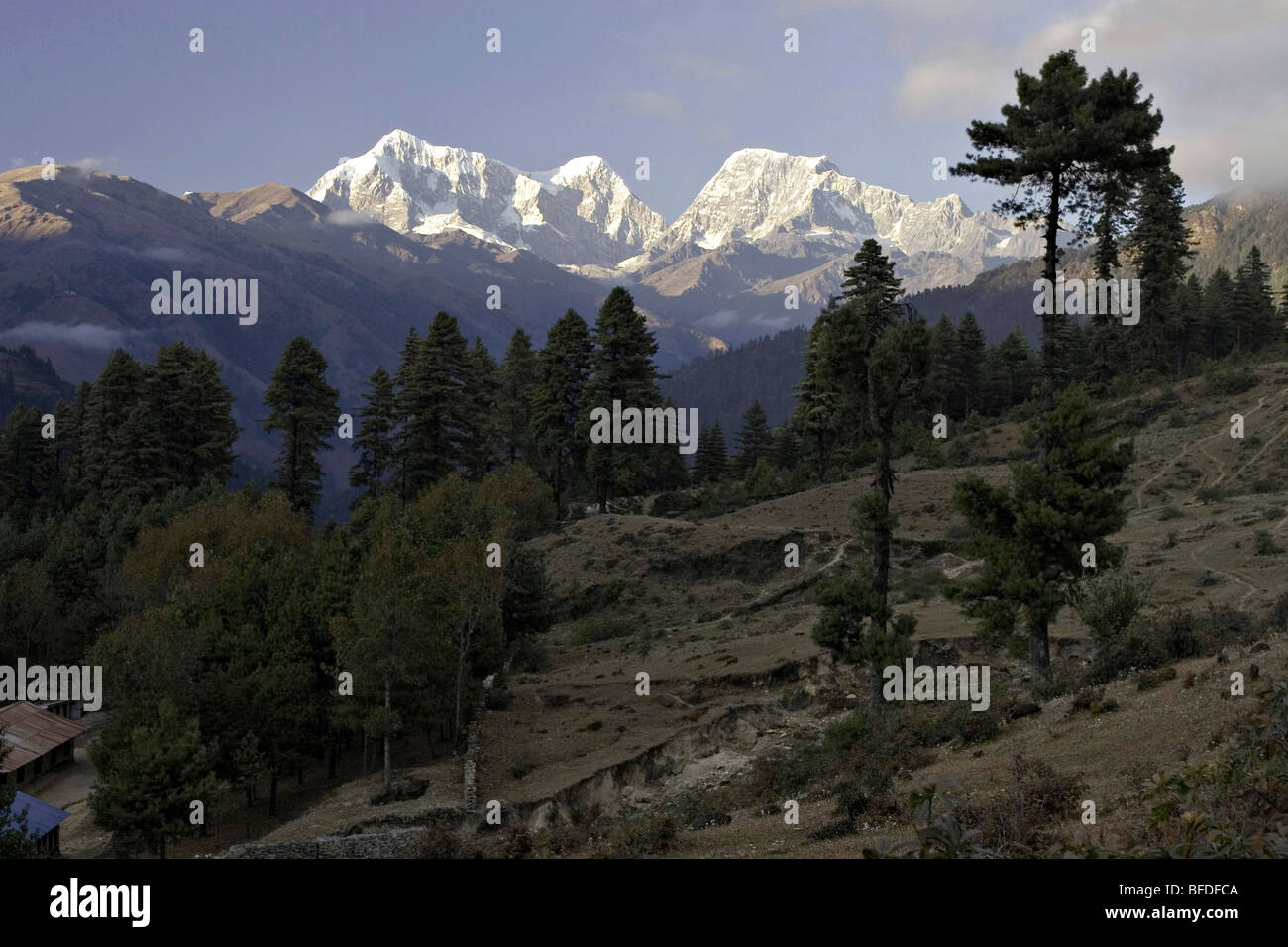 Phaplu nepal hi-res stock photography and images - Alamy