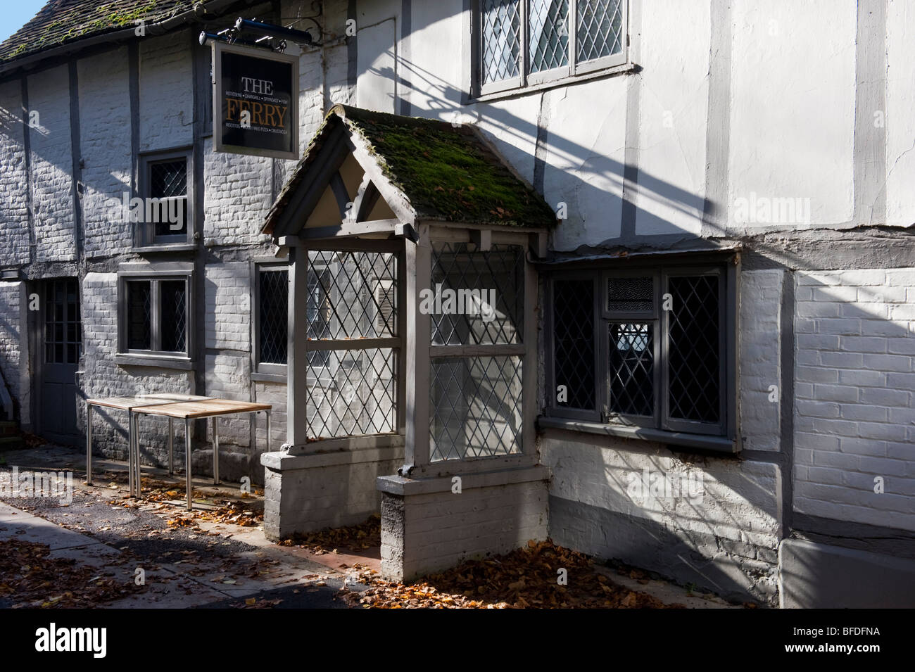 The Ferry Cookham High Resolution Stock Photography and Images - Alamy