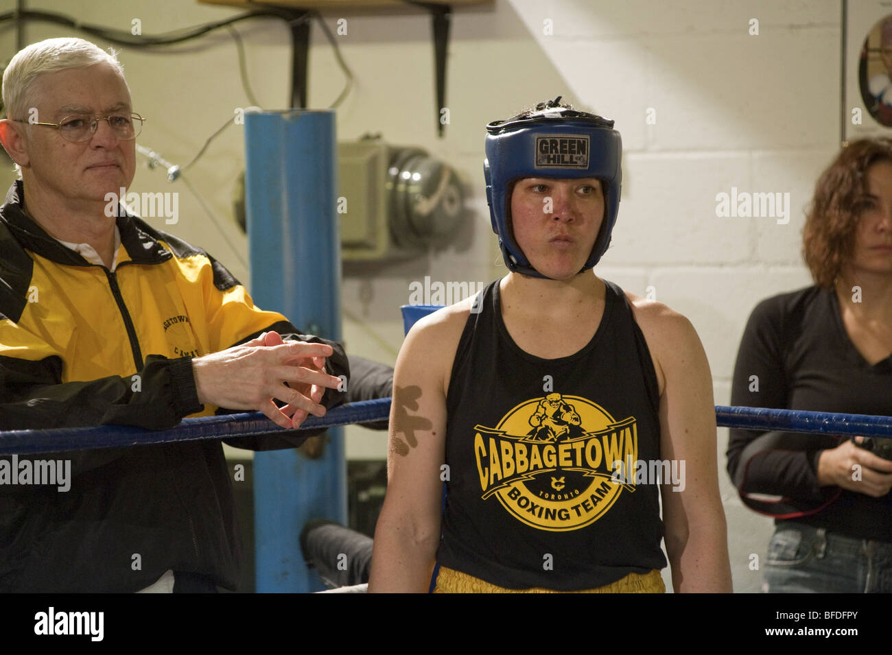Boxing referee hi-res stock photography and images - Alamy
