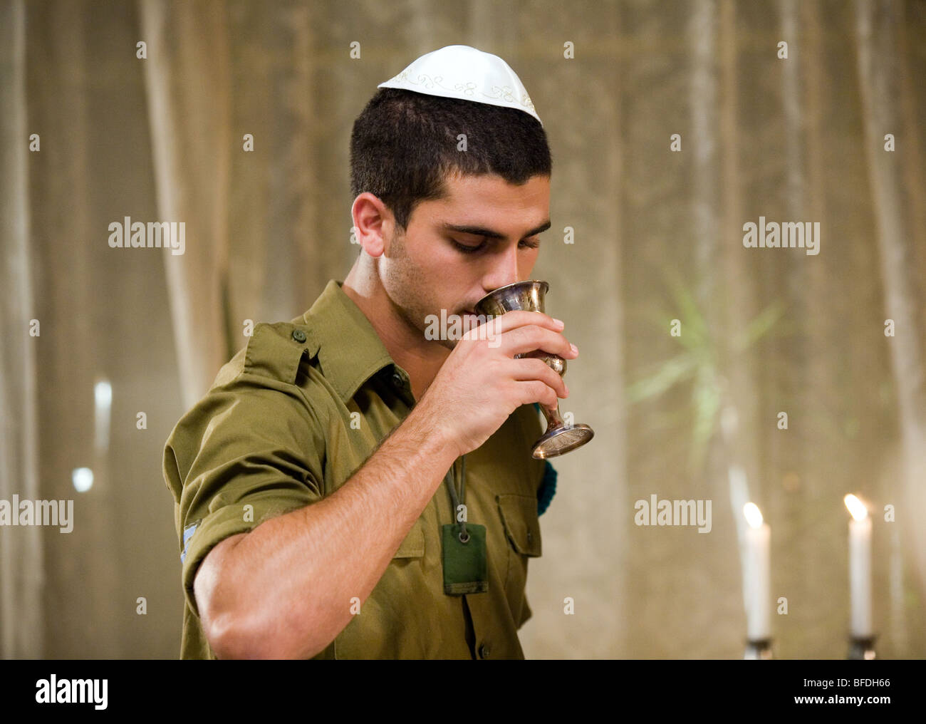 Soldier and drink hi-res stock photography and images - Alamy