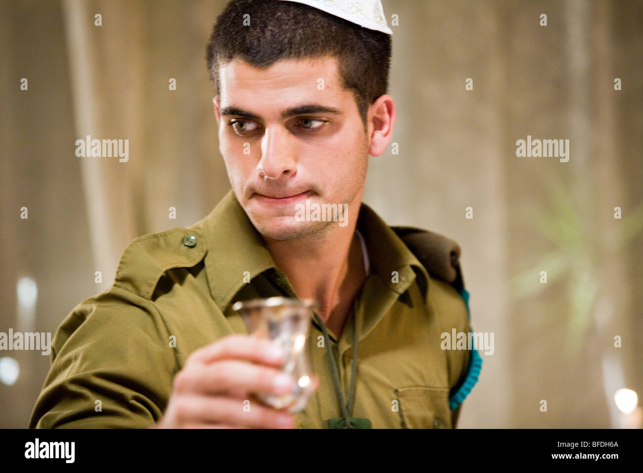 Idf soldier hi-res stock photography and images - Alamy