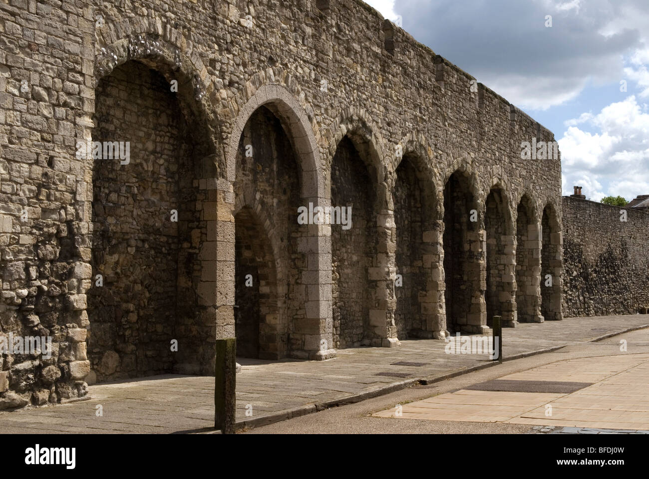 Southampton city has an old city wall, around the centre, and the ...