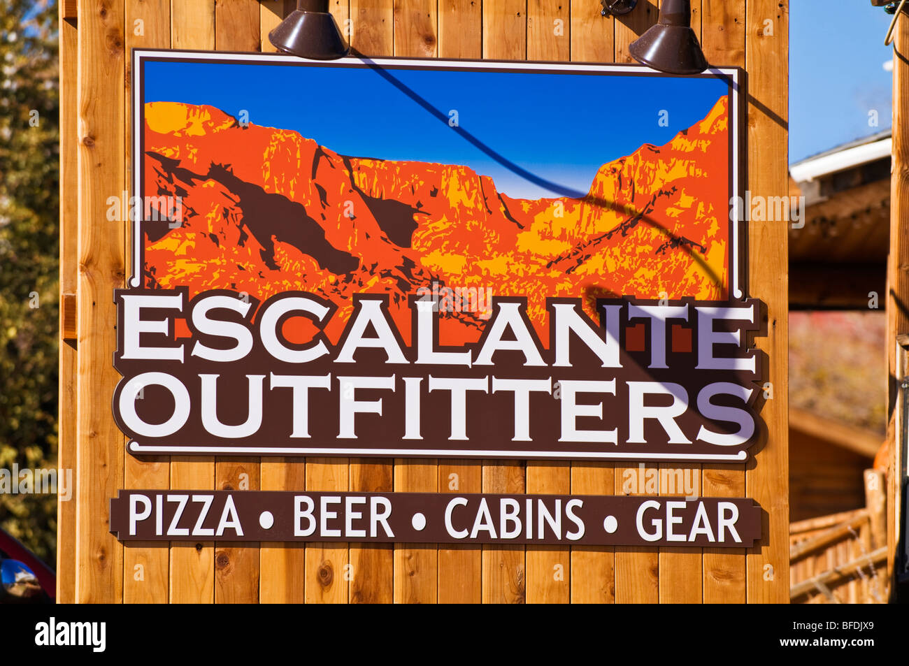 Signs for business hi-res stock photography and images - Alamy