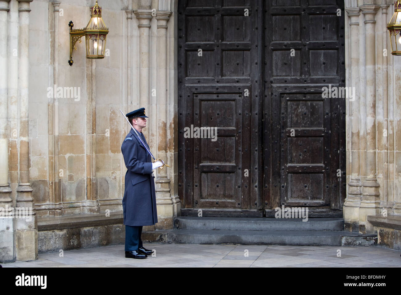Raf officer hi-res stock photography and images - Alamy