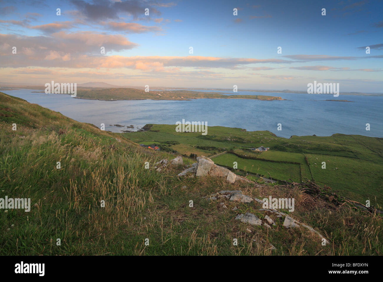 Sky Road Clifden Stock Photos & Sky Road Clifden Stock Images - Alamy