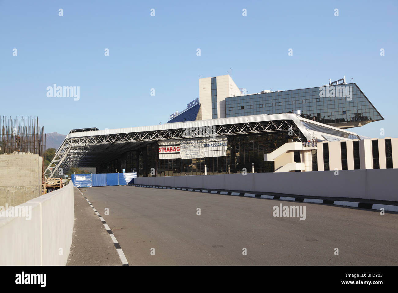 Flyover under construction hi-res stock photography and images - Alamy