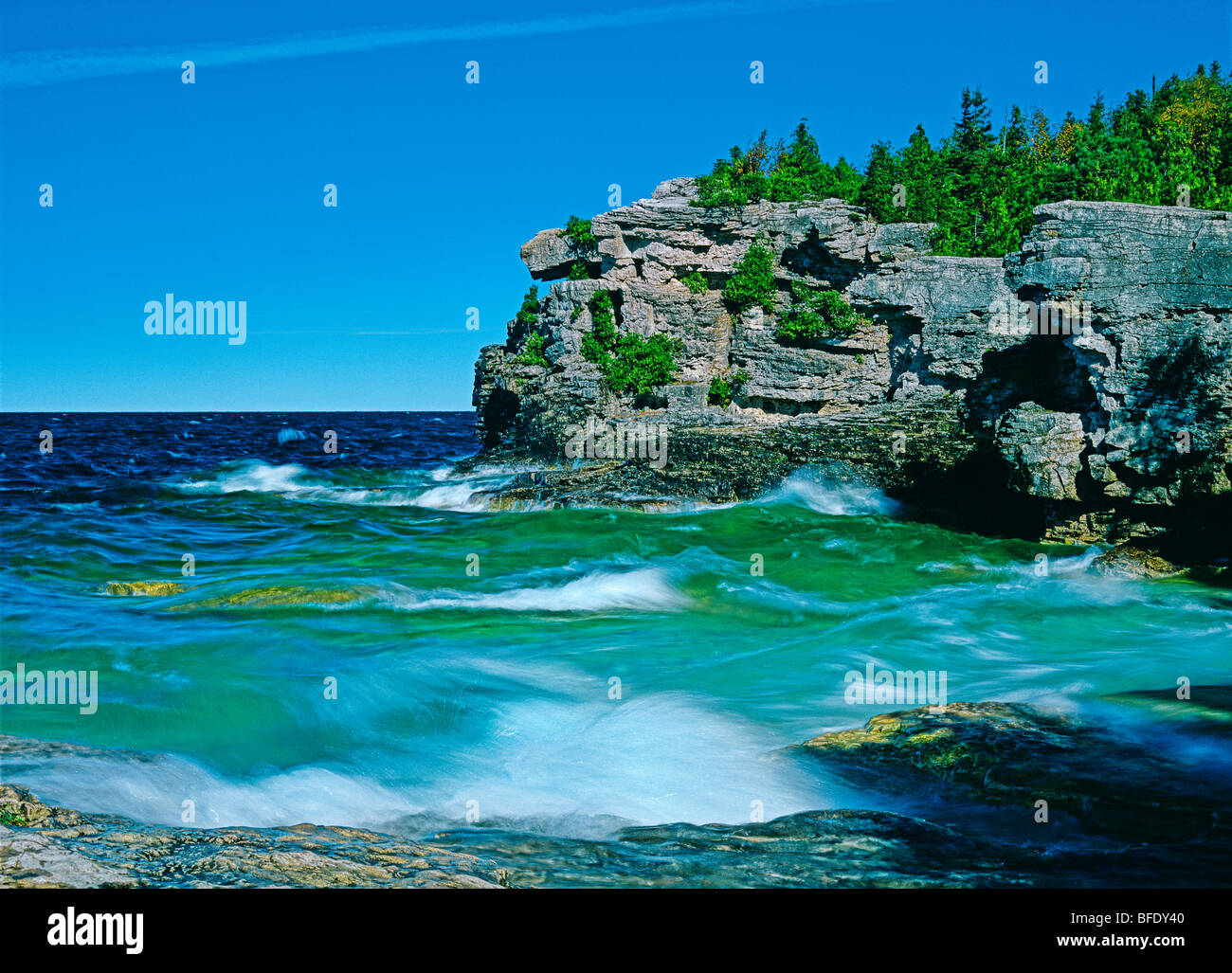 The georgian bay shoreline at indian head cove hi-res stock photography ...