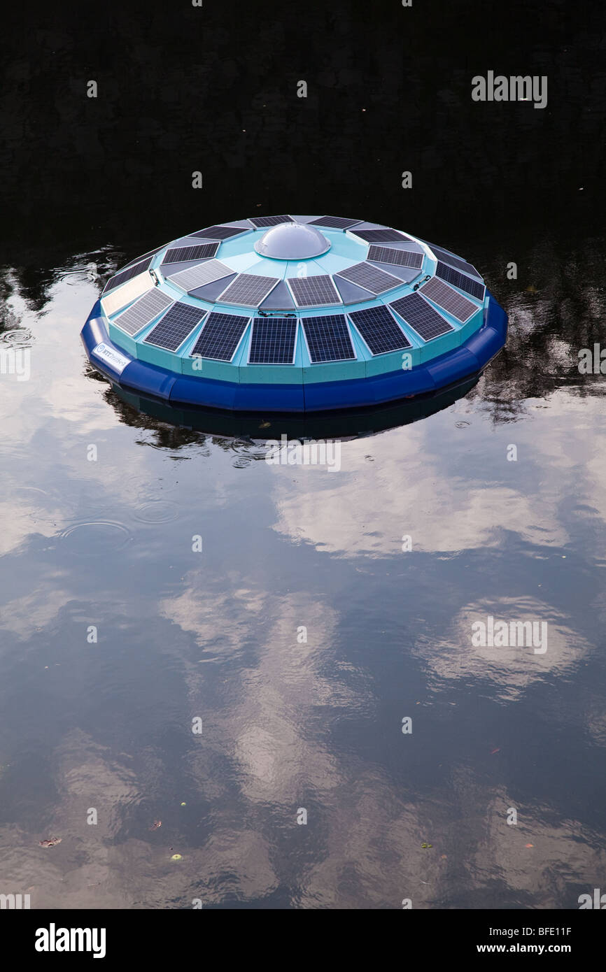 Solar Powered Water Cleaner Stock Photo - Alamy