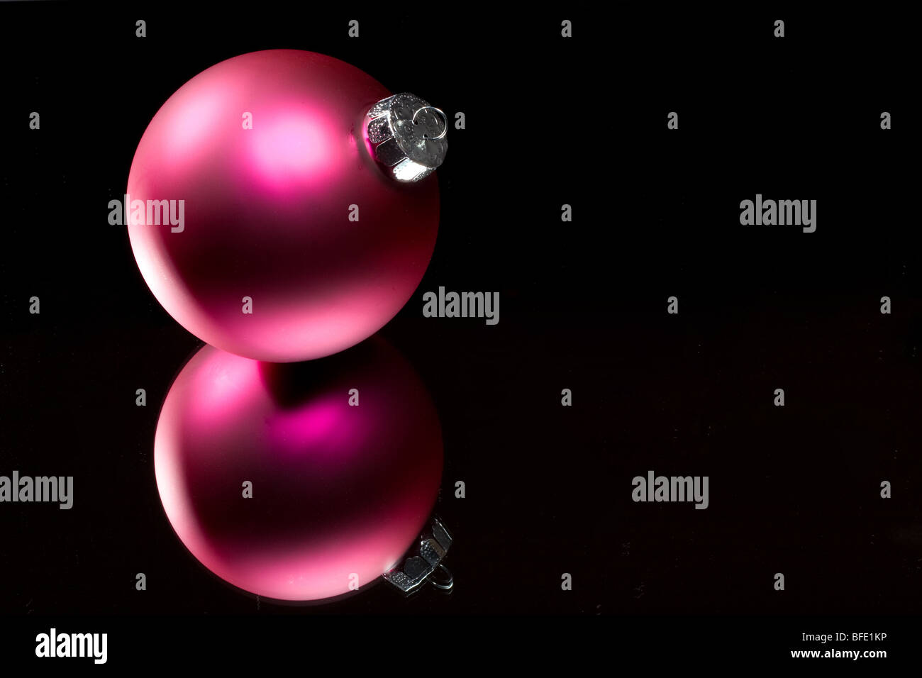 Christmas ornament ball reflection hi-res stock photography and images ...