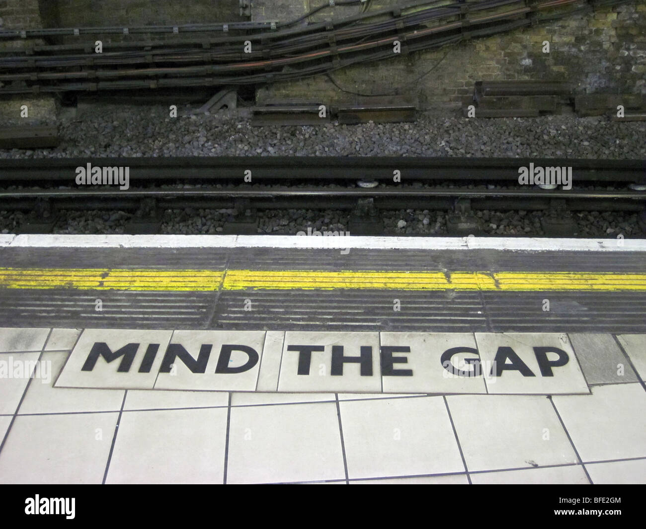 London Underground Platform Sign Stock Photos & London Underground ...