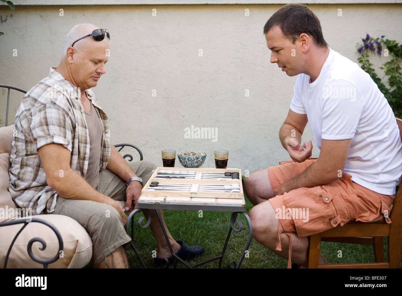 Sheshbesh hi-res stock photography and images - Alamy