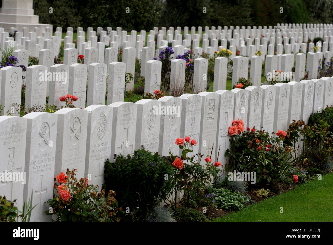 Etaples, the largest Commonwealth war cemetery in France Stock Photo ...