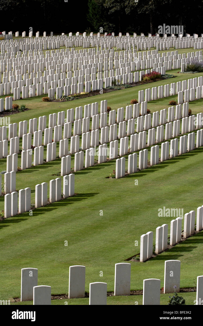 Etaples, the largest Commonwealth war cemetery in France Stock Photo ...