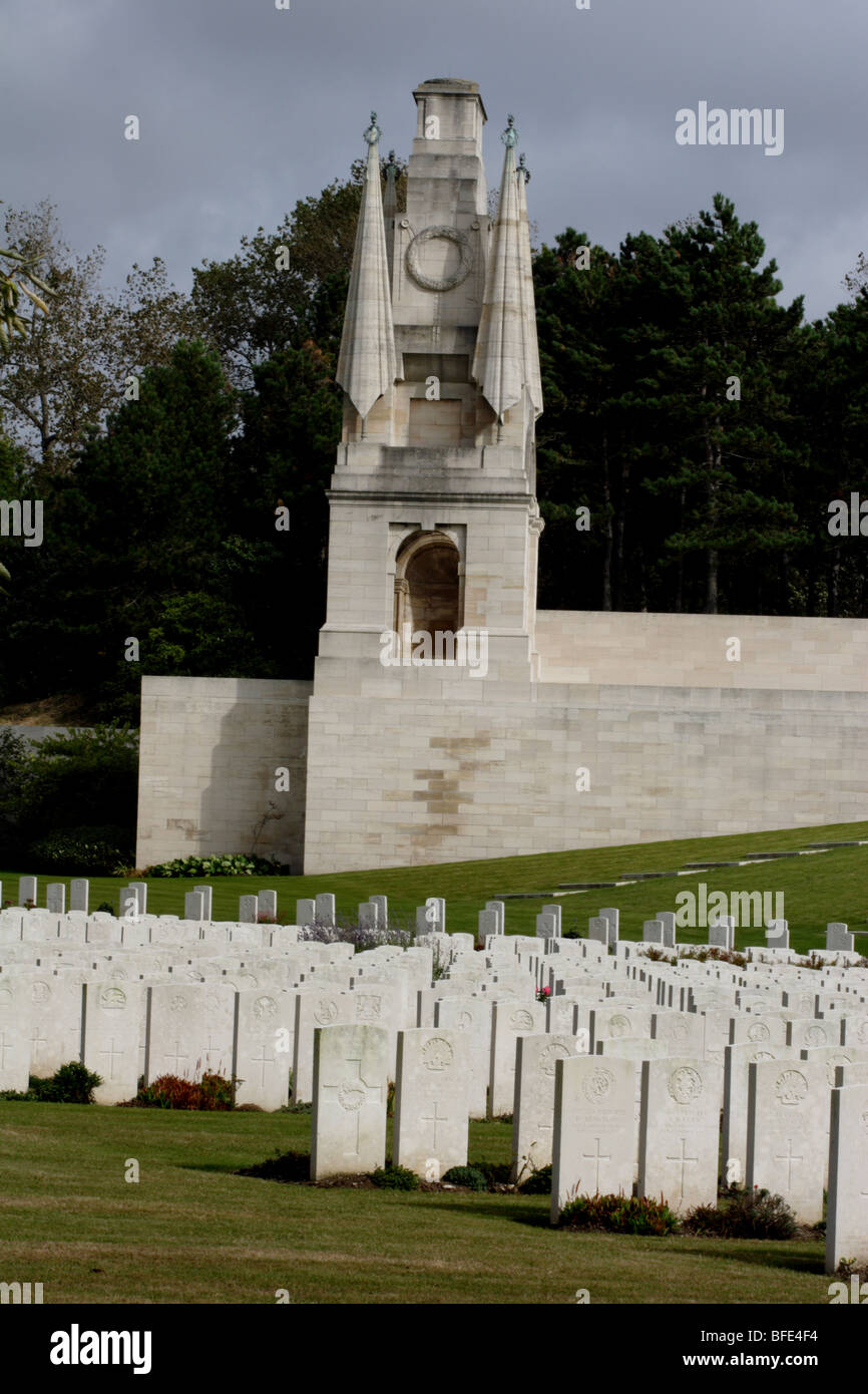 Etaples, the largest Commonwealth war cemetery in France Stock Photo ...