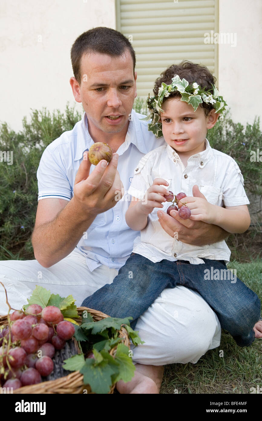 Bikkurim first fruits hi-res stock photography and images - Alamy