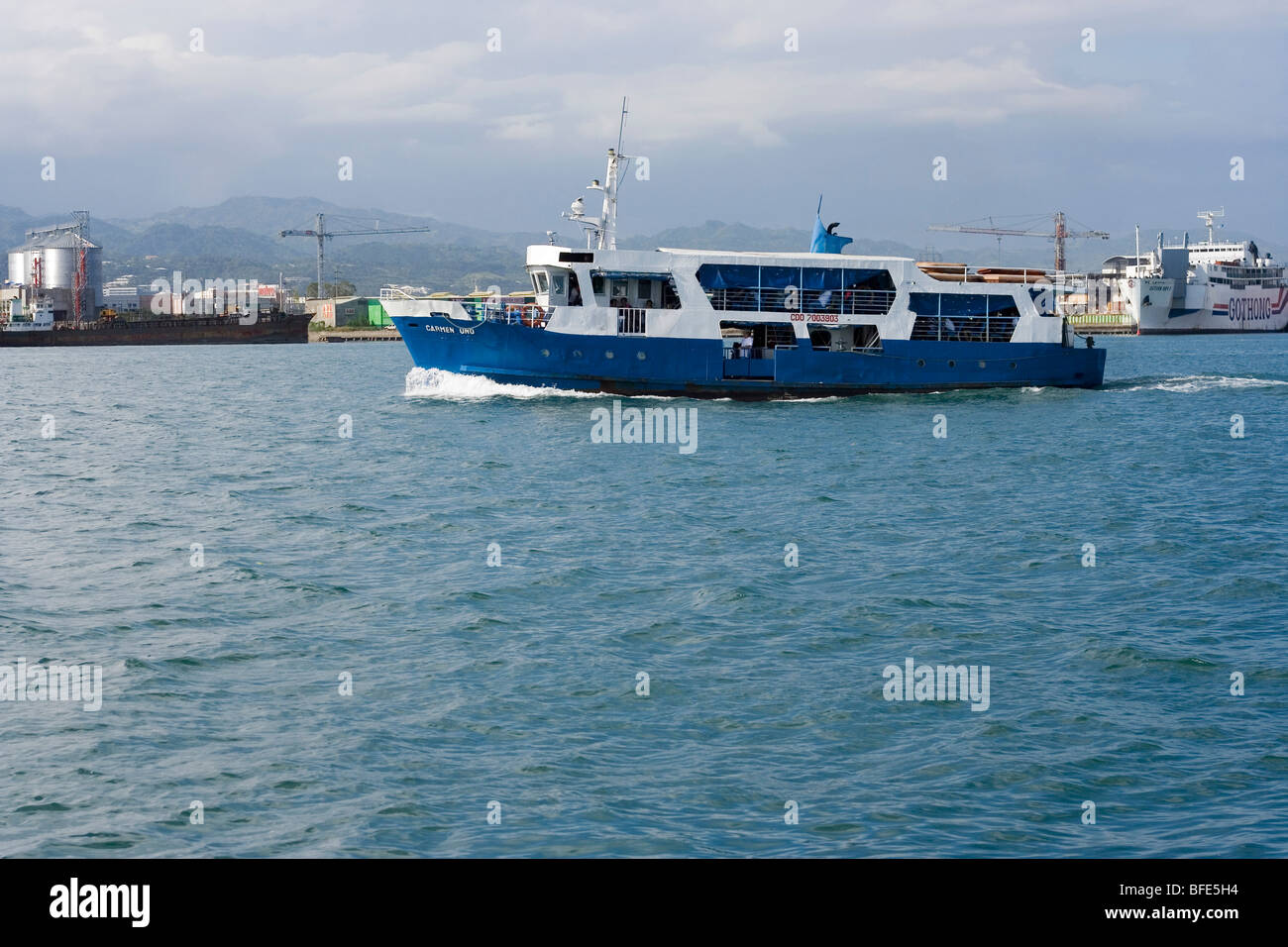 Shipping industry in cebu hi-res stock photography and images - Alamy