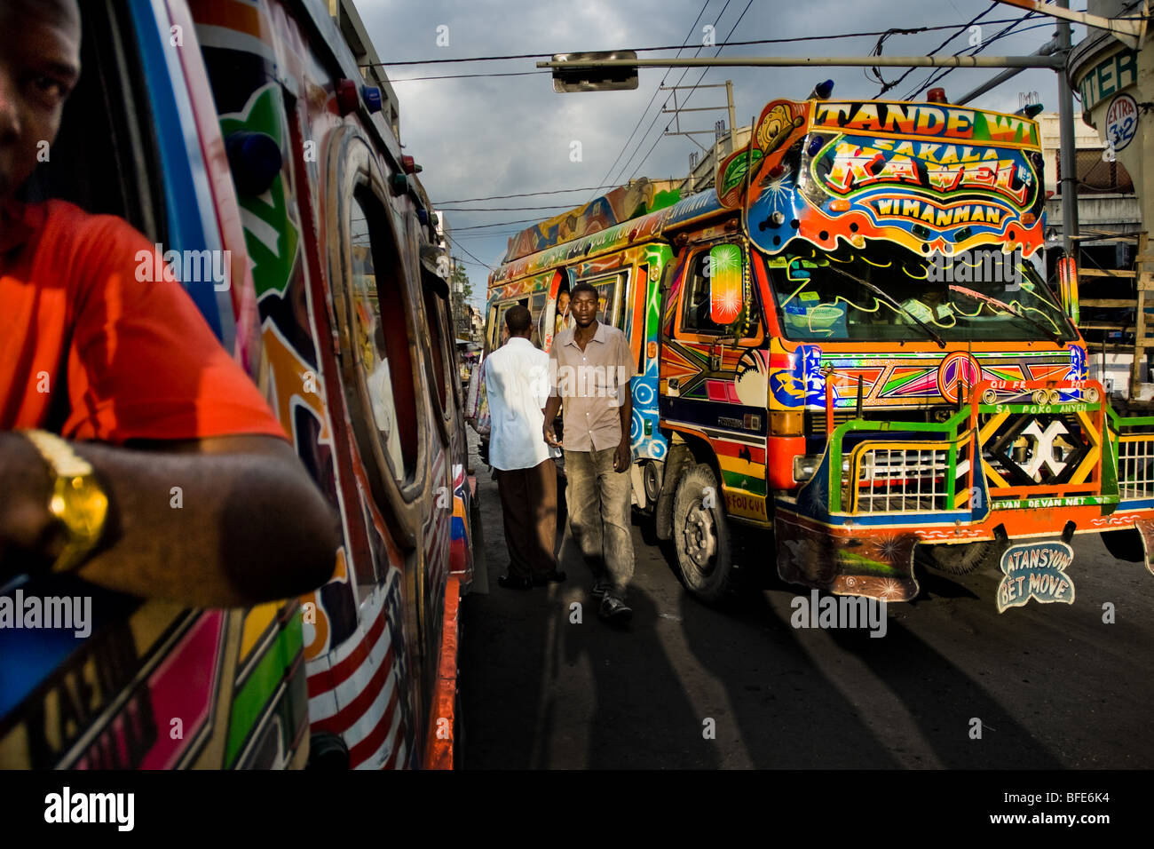 Tap tap haiti hi-res stock photography and images - Alamy