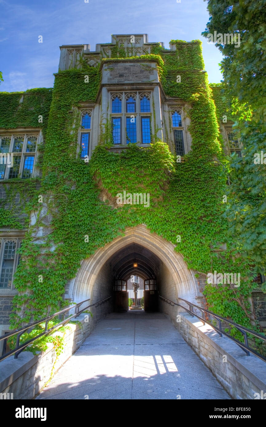 Toronto university of toronto campus hi-res stock photography and ...