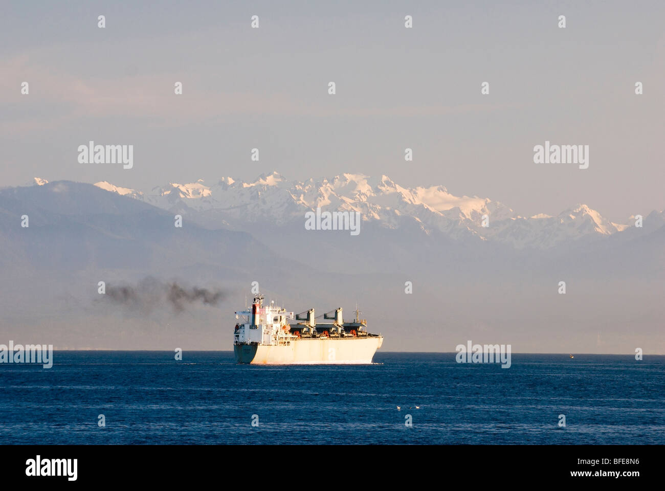 Cargo ship on Strait of Juan de Fuca principal outlet for Georgia ...