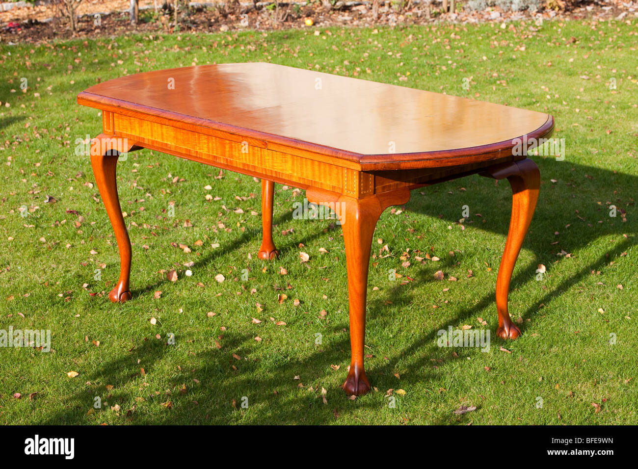 Lawn grass table dining table wood legs hi-res stock photography and ...